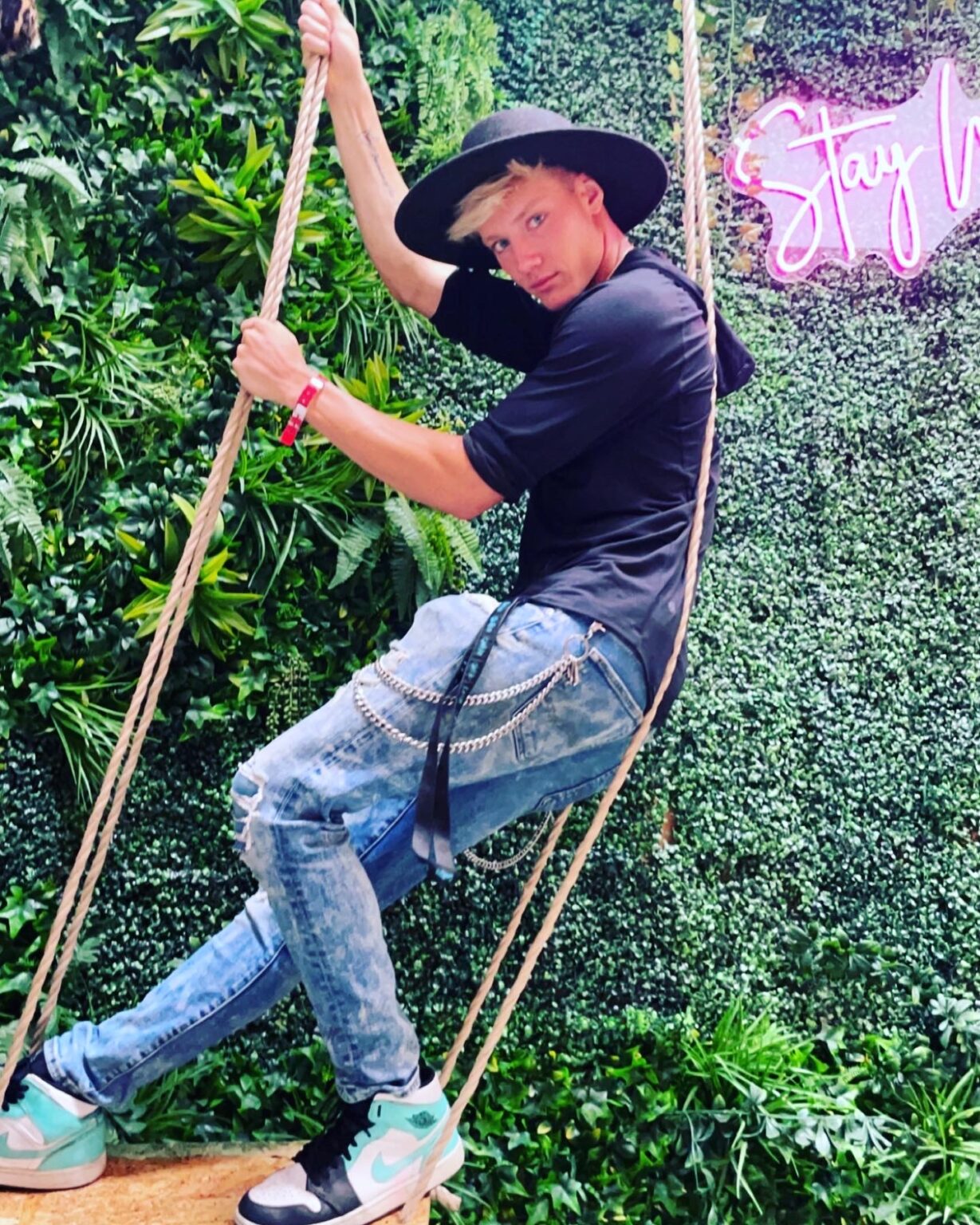 Dylan Cook: Rising Star of San Diego Model Management Agency